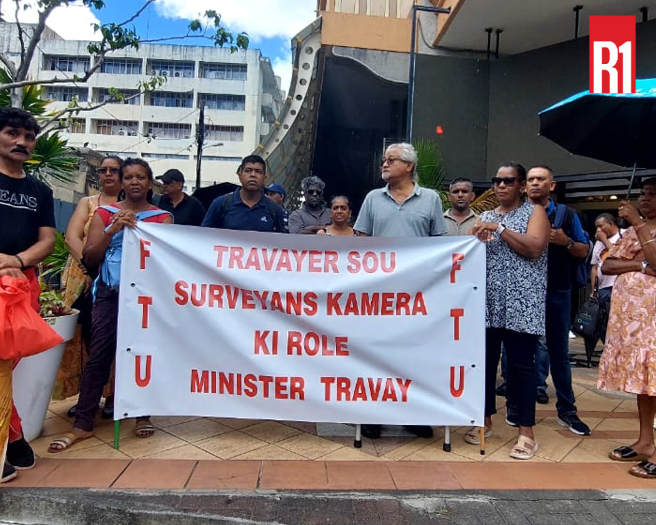 La FTU dénonce la surveillance excessive sur les lieux de travail ...
