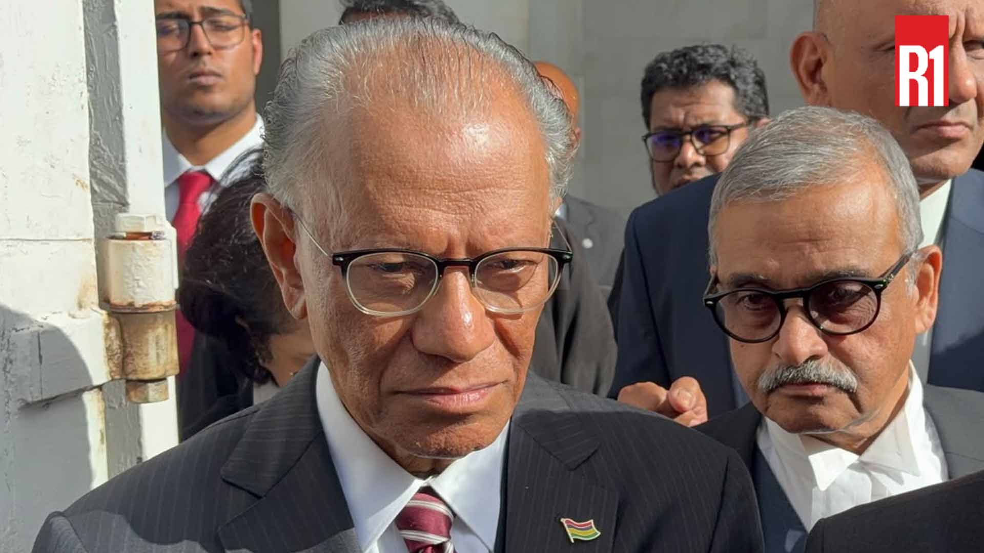 Affaire des coffres-forts : La Cour met fin aux poursuites contre Navin ...